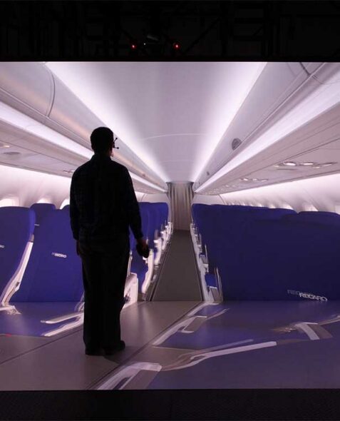 Immersive VR CAVE - Discover Mechdyne - AV & VR Solutions