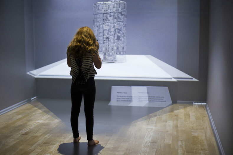 Virtual Reality Applications in the Humanities Field - Mechdyne