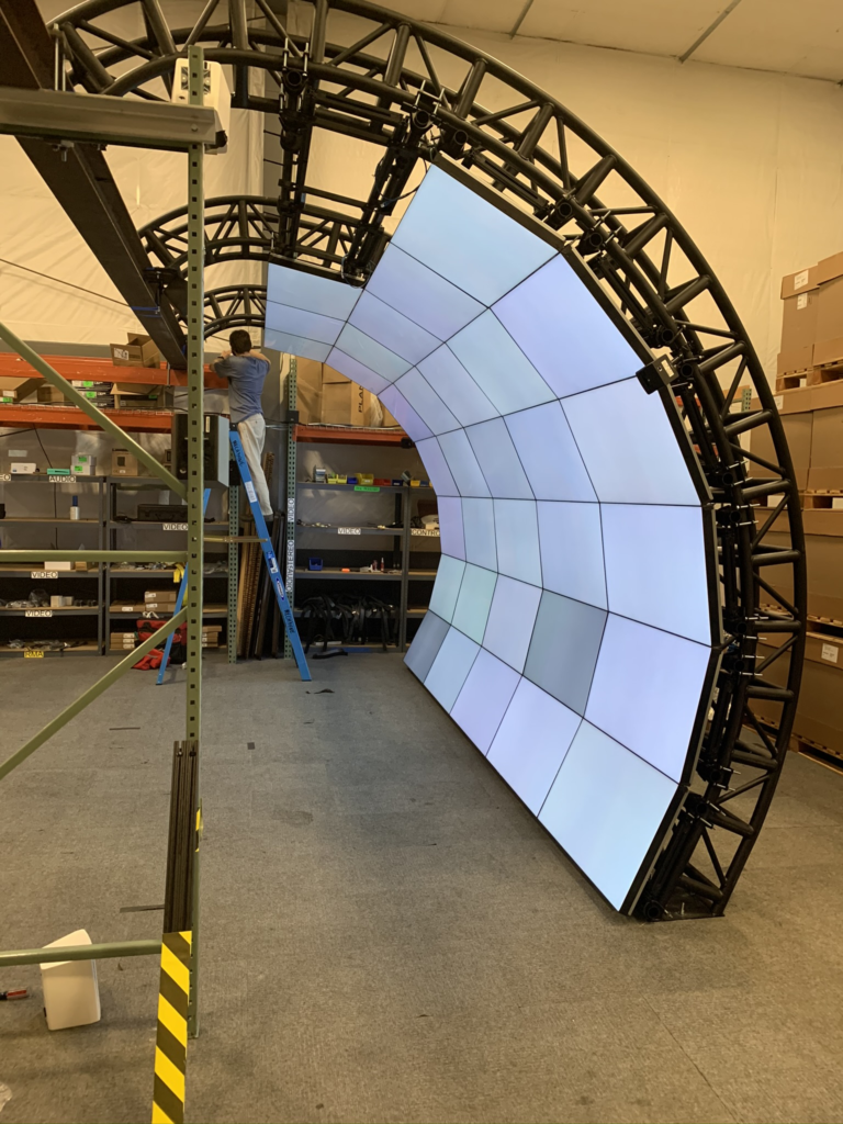 The Workspace of the Future Carnegie VizLab - Mechdyne